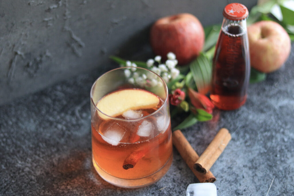 Herbstlicher Sanbitter Spritz ohne Alkohol - MOCKTAIL LIEBE
